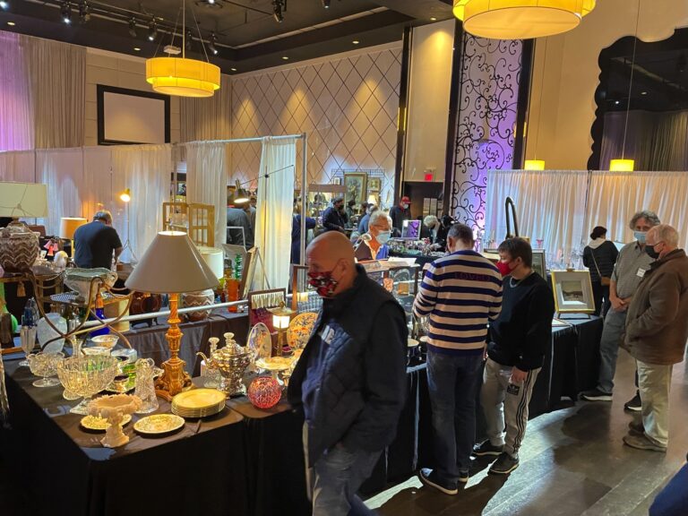 Antiques at the Grand Luxe - Antique Shows Toronto